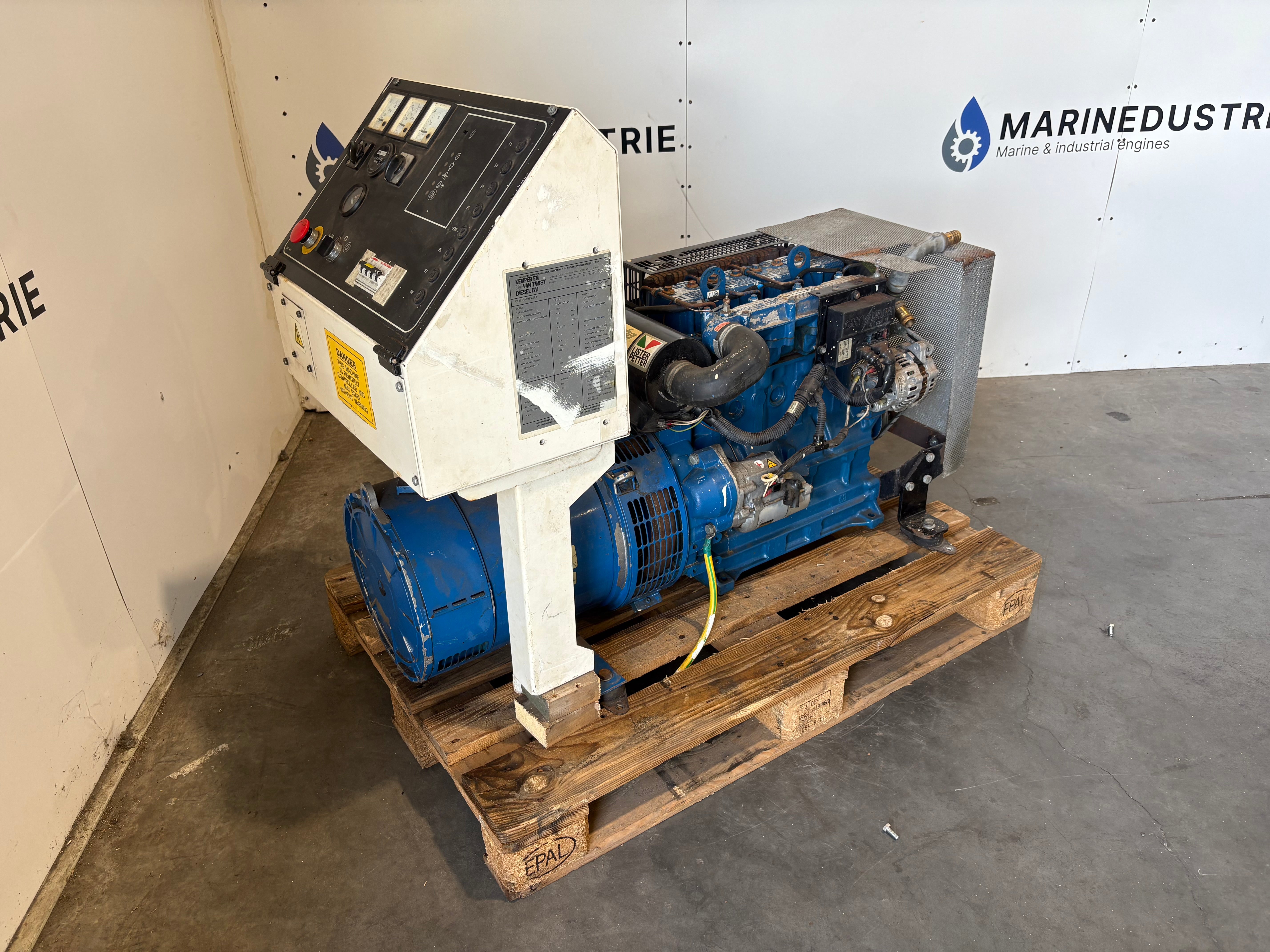 Lister Petter LPW4 - 17,5 KVA FG Wilson – MarineDustrie
